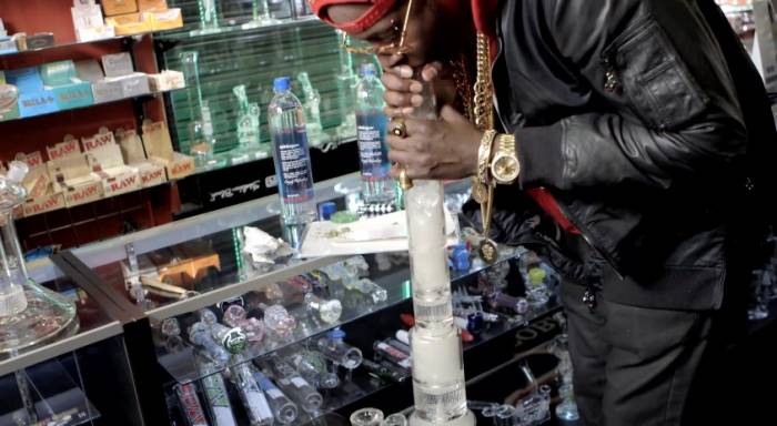 2 Chainz Smokes Out Of A $10,000 Bong On The Latest Edition Of “Most ...